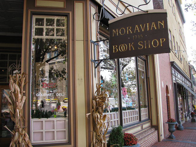 The Newer Haunting of the Oldest Bookstore – BibliOccult